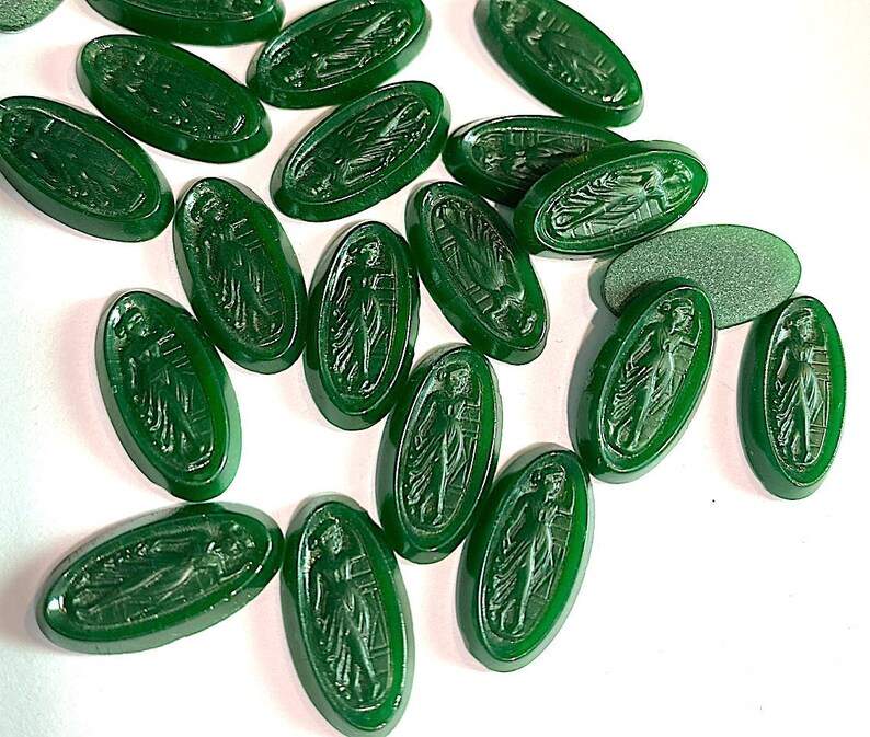 6 Vintage Grecian/roman Woman Deep Green Cabochons, 19.8mm, 21-C18-9 ...
