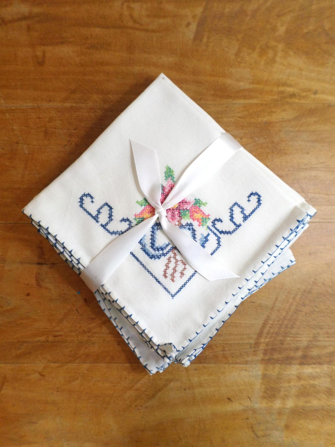 Vintage Hand Embroidered Napkins - Etsy