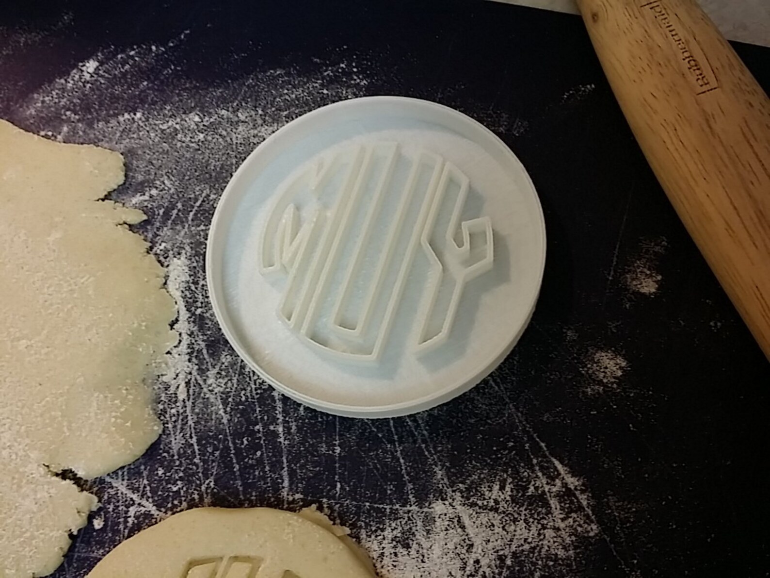 Custom Monogram Circle Cookie Cutter Personalized Initials Birthday ...