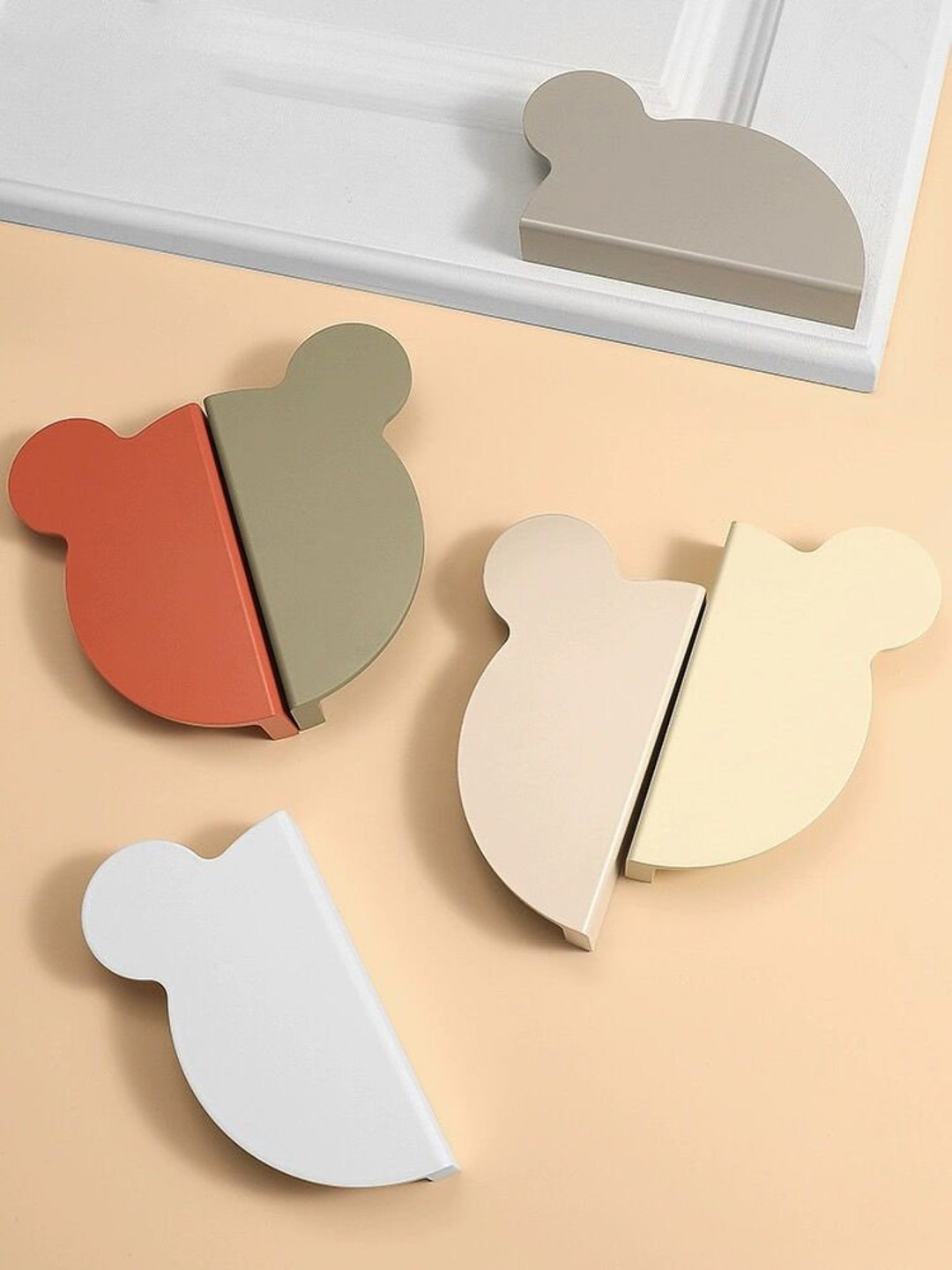 White Cartoon Cabinet Gate Pull Handle Cute Personalized Modern Simple ...