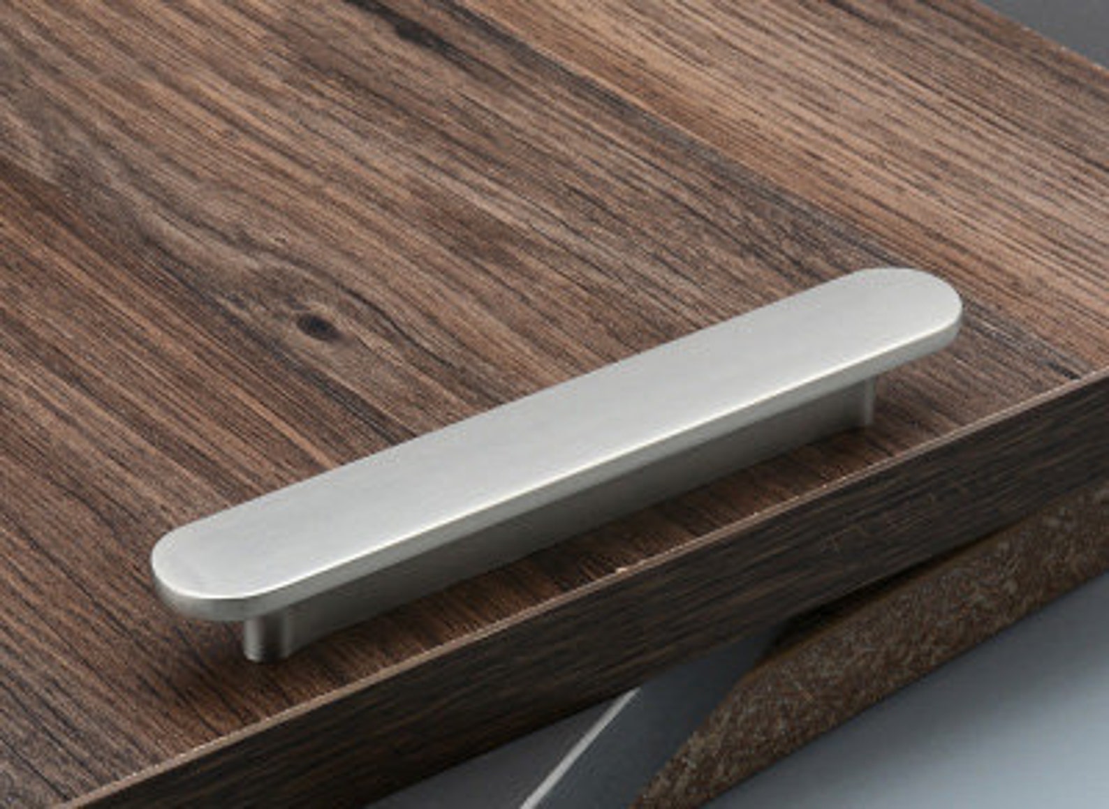 Modern Simple Black Wardrobe Pull Handle Brass Color Drawer Pull Handle ...