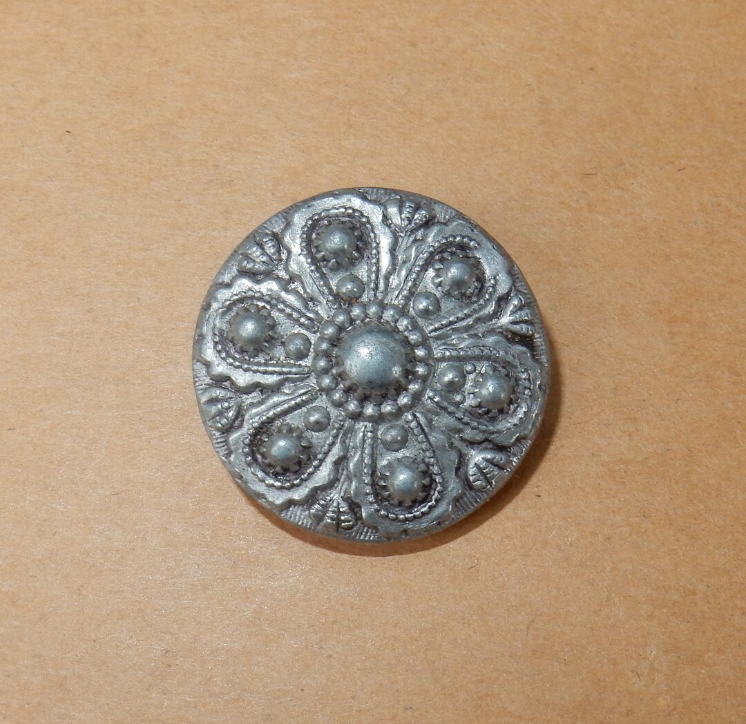 Vintage Metal Old Stock Iron Buttons 1920 NOS 10 Pcs - Etsy