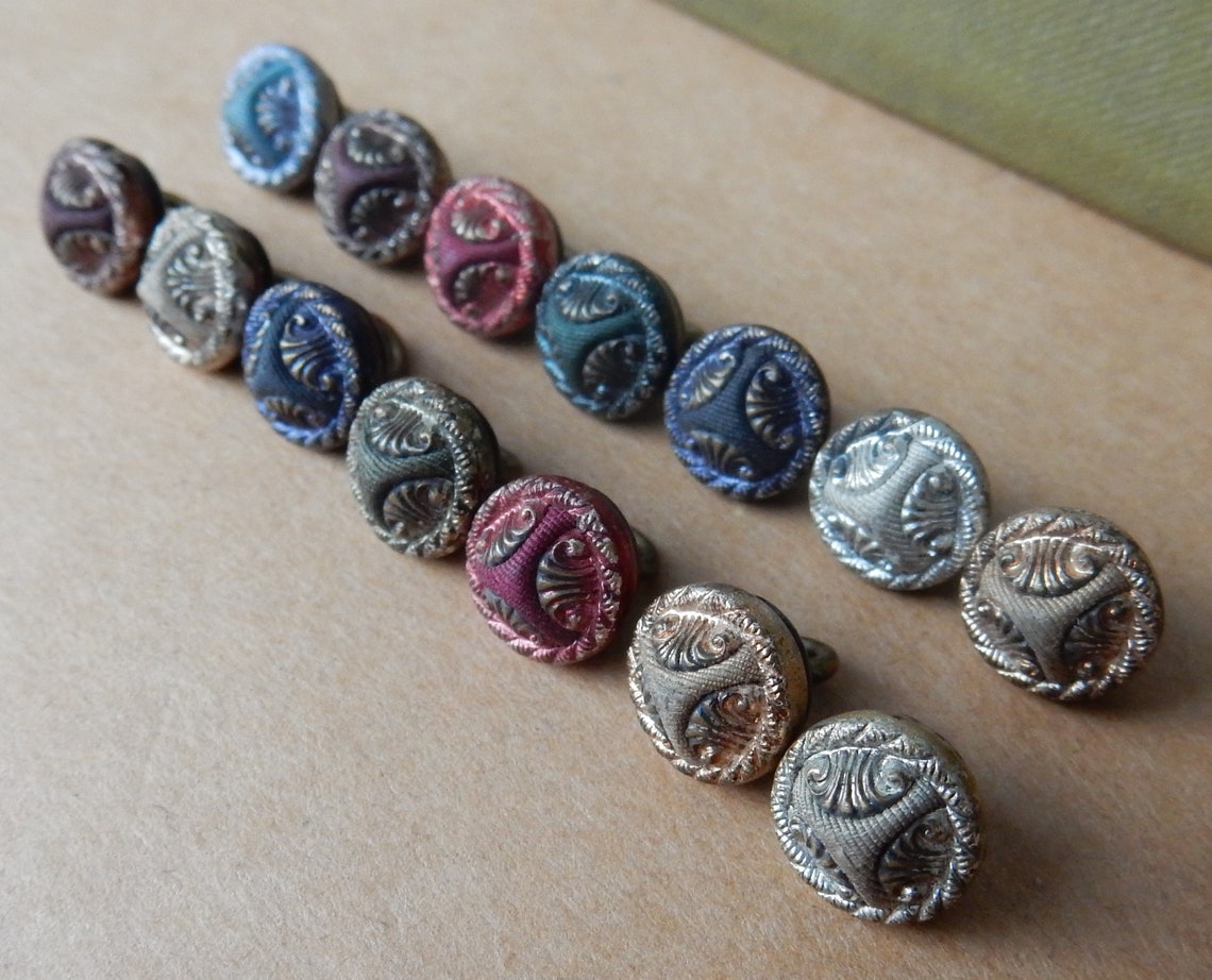 Antichi bottoni in ottone 1900 rotondi rari - Etsy Italia