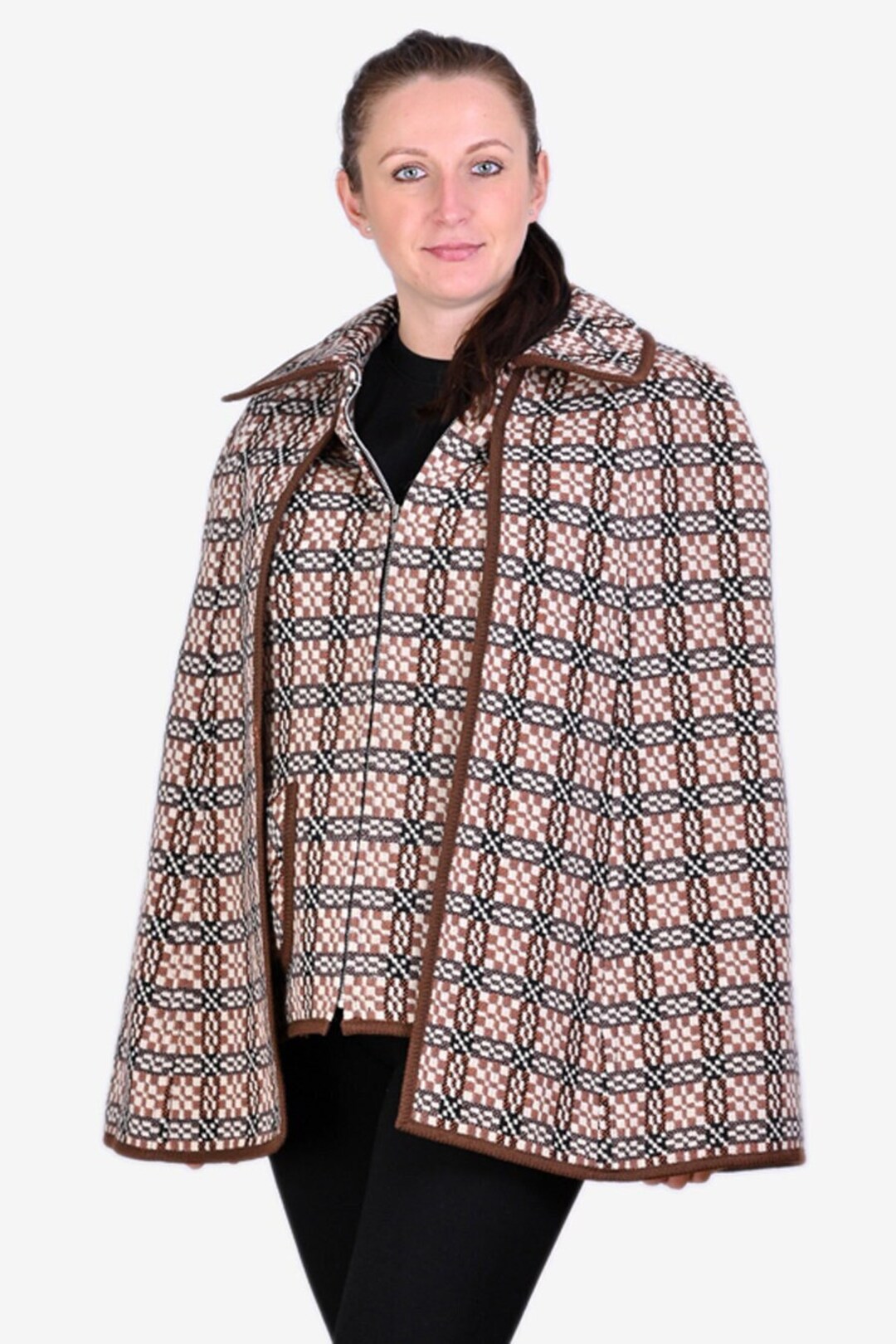 Vintage Welsh Woollens Tapestry Cape - Www.brickvintage.com - Etsy UK