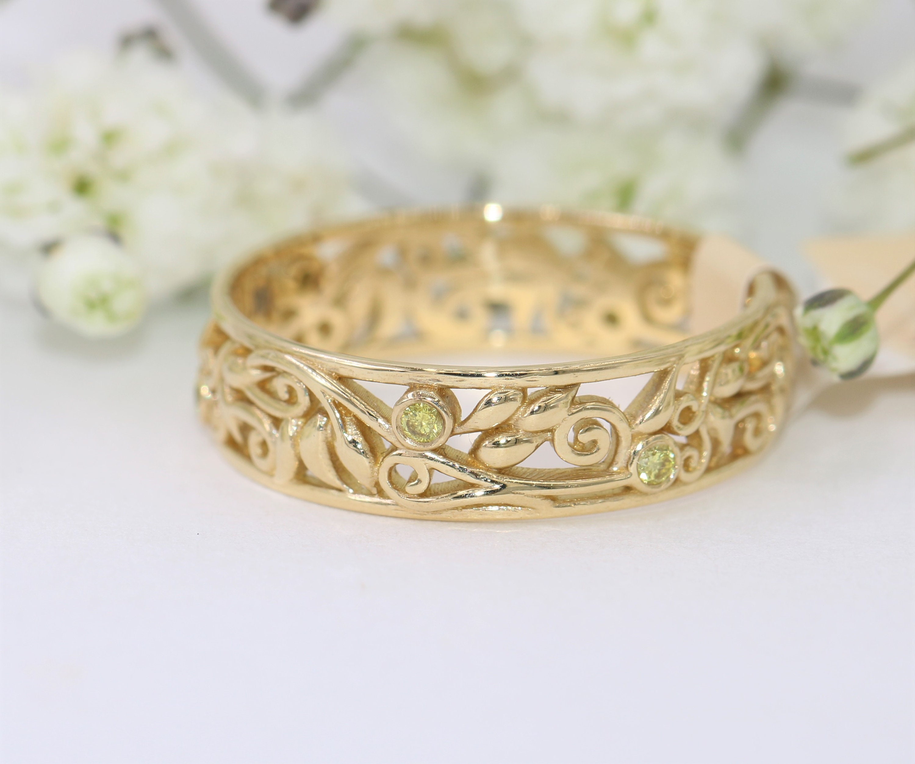 Scroll Pattern Leaf Wedding Band, Dainty Elegant Wedding Ring, Rustic ...