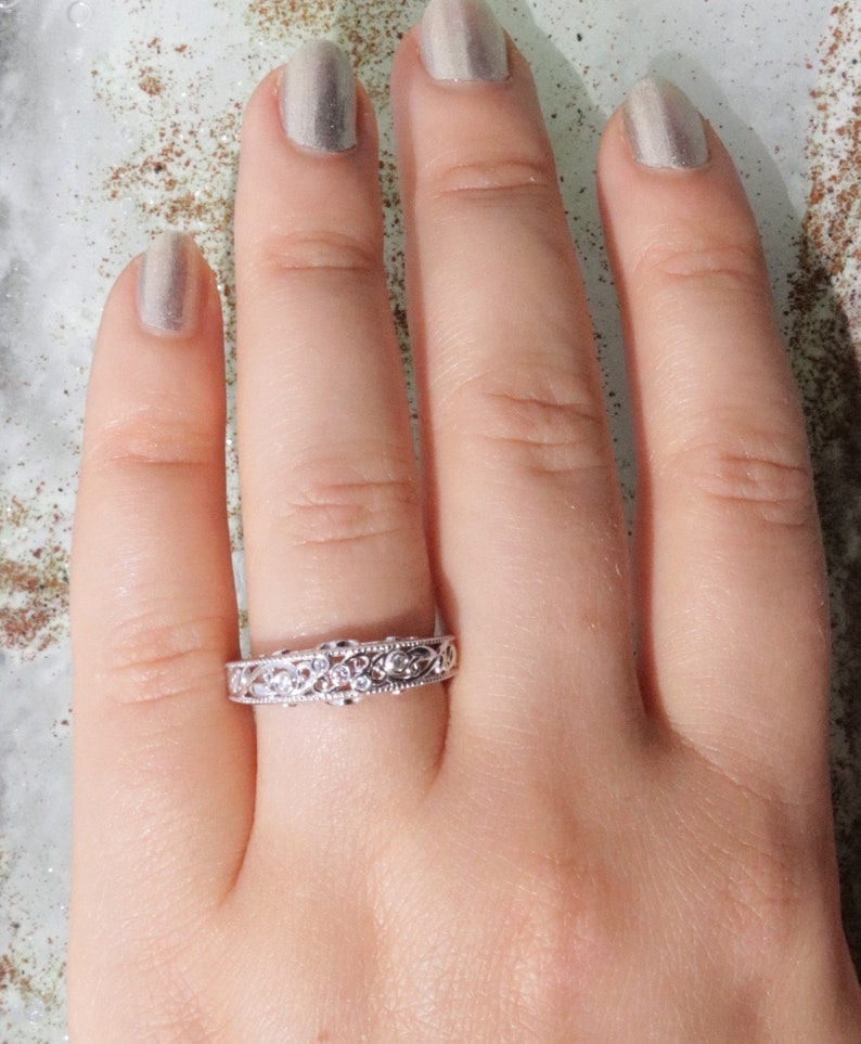 Rustic Vine Leaf Scroll-work Filigree Wedding Ring - Etsy