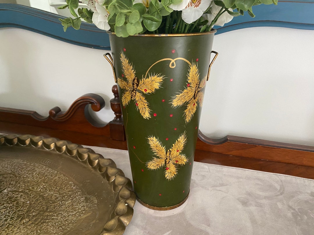 Large Hand Painted Metal Tin Bucket Vintage WINTER Hunter Evergreen ...