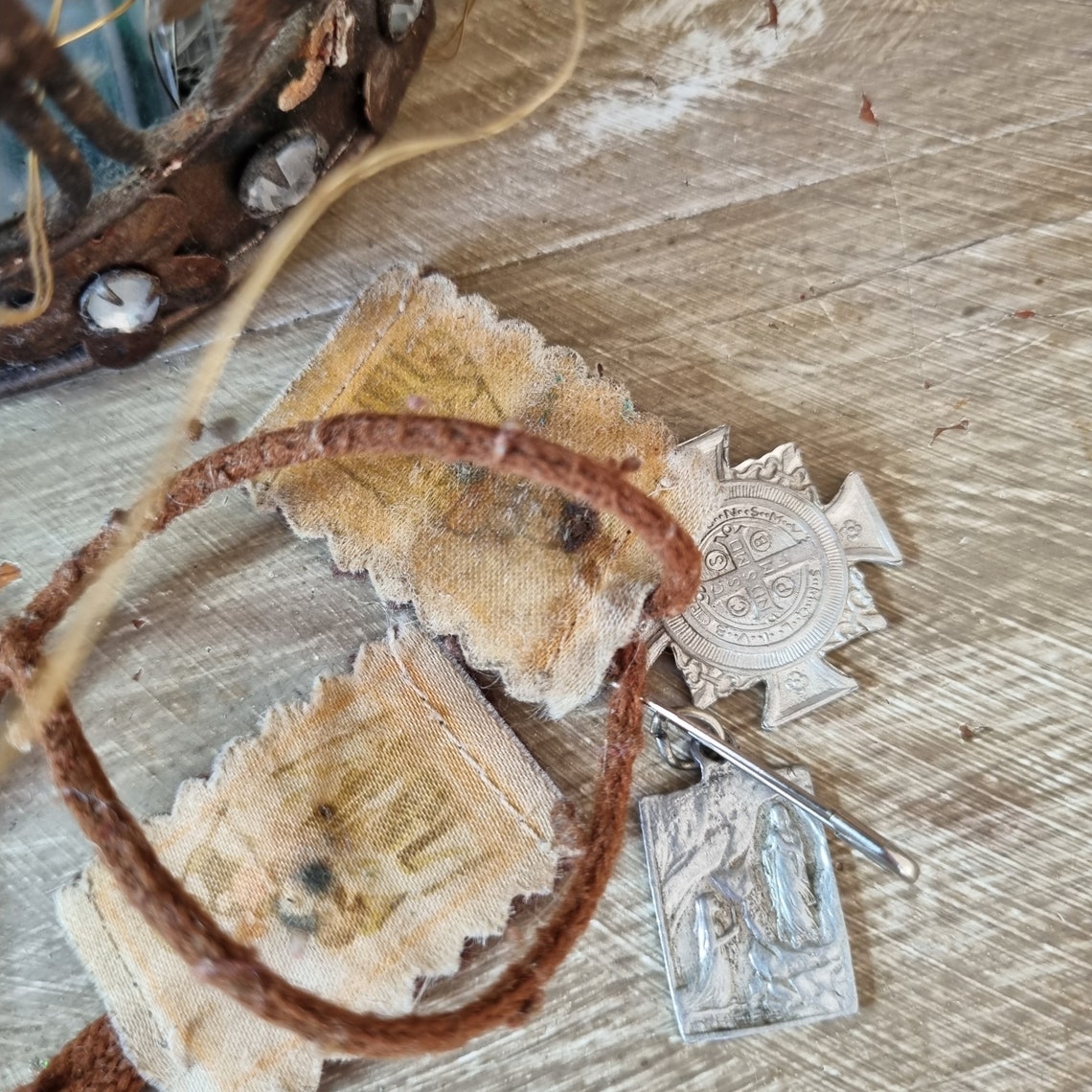 Vintage Catholic Scapular With 2 Light Weight Medals - Etsy