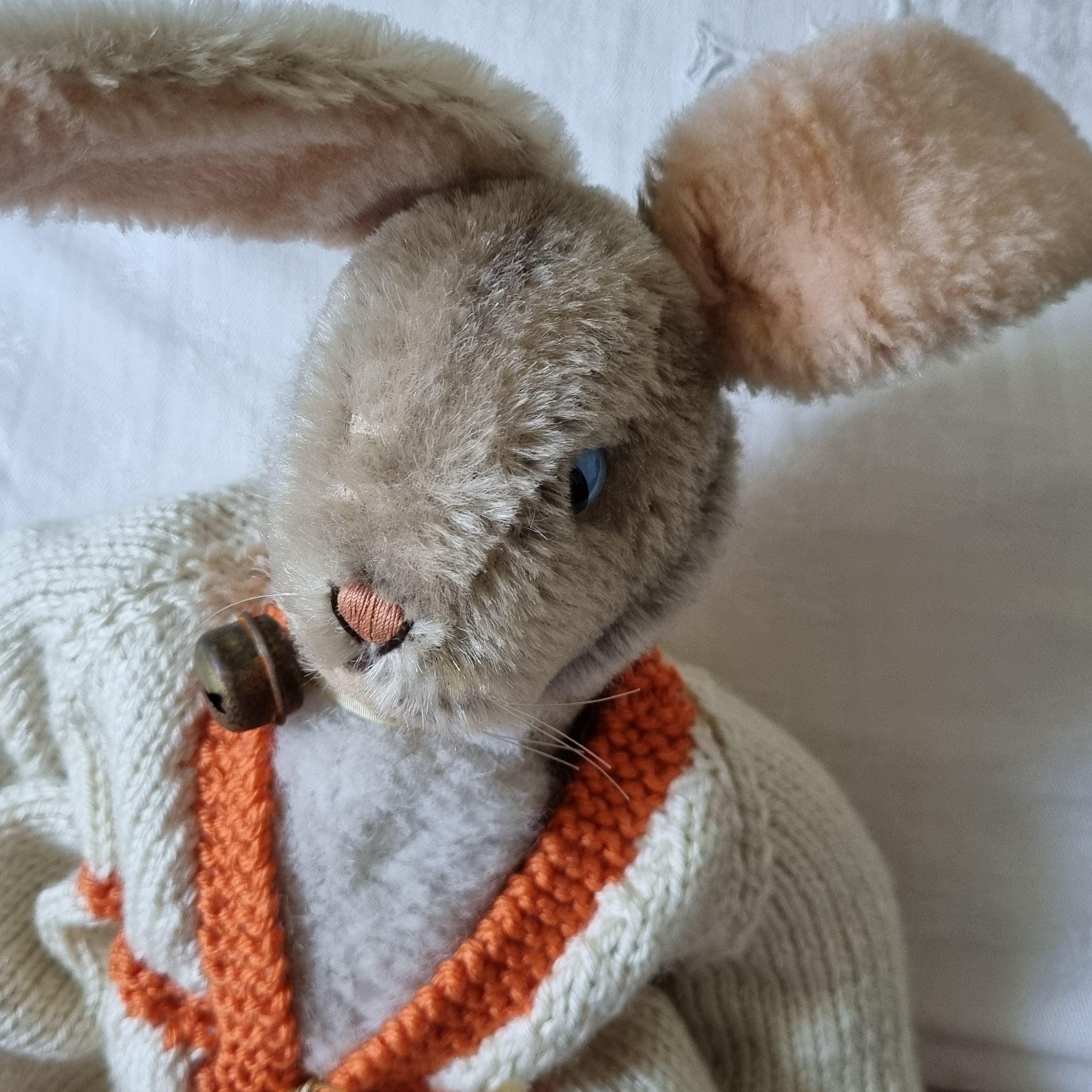 Steiff Lulac Plush Easter Bunny Stuffed Bunny With Toys. Vintage Mohair ...