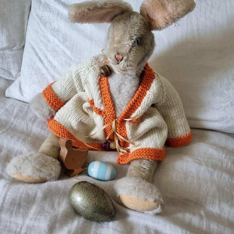 Steiff Lulac Plush Easter Bunny Stuffed Bunny With Toys. Vintage Mohair ...