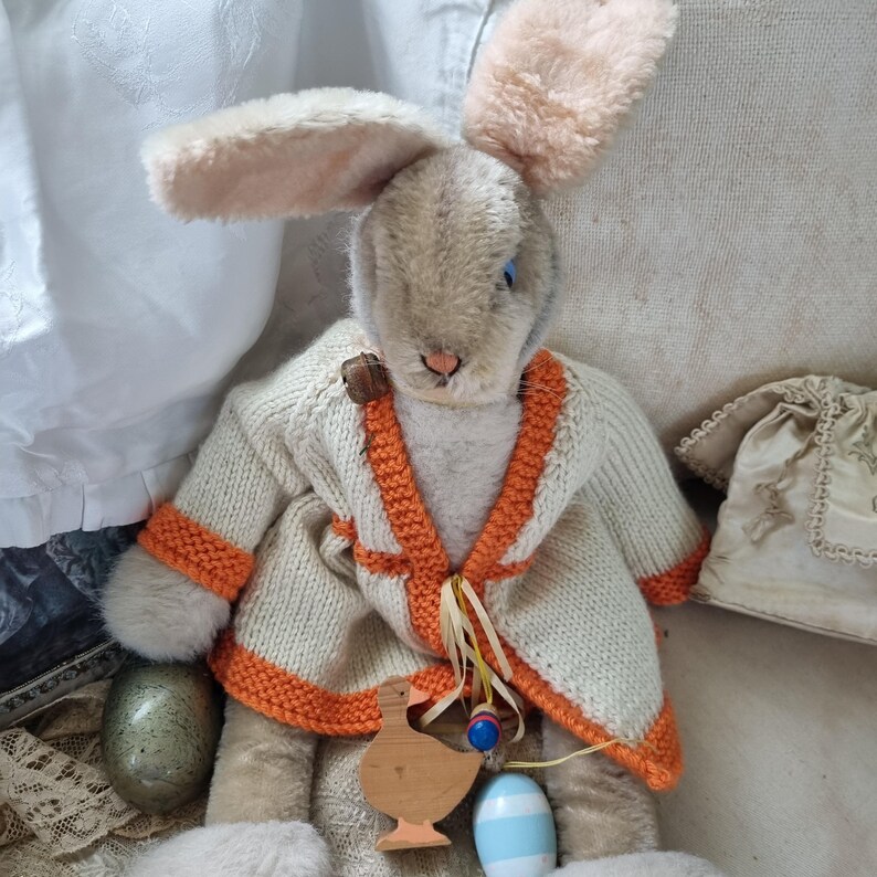 Steiff Lulac Plush Easter Bunny Stuffed Bunny With Toys. Vintage Mohair ...