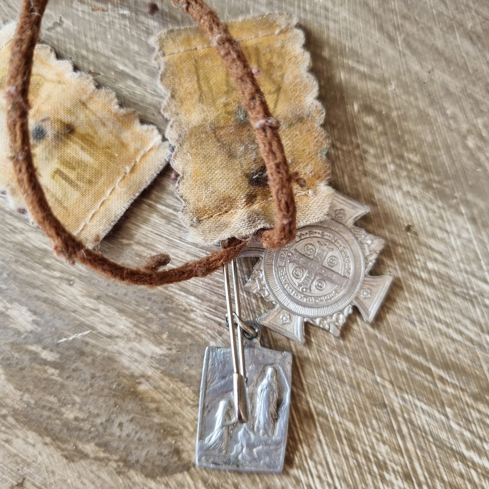 Vintage Catholic Scapular With 2 Light Weight Medals - Etsy