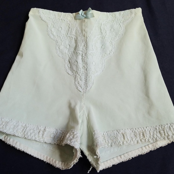 Louis Girdles - Etsy Canada
