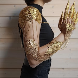 Full Arm Armor With Claws “anne” Shoulder Armor With Claw Rings Gothic ...