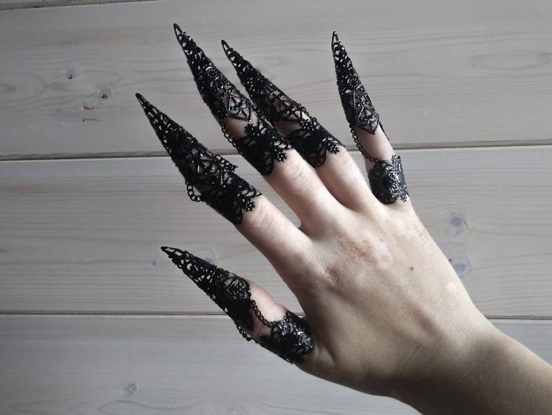 Black Finger Claws "syl" - Hand Armor Ring - Drag Queen Accessories ...