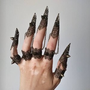 Gothic Finger Claws With Spikeshand Armor spikali - Etsy