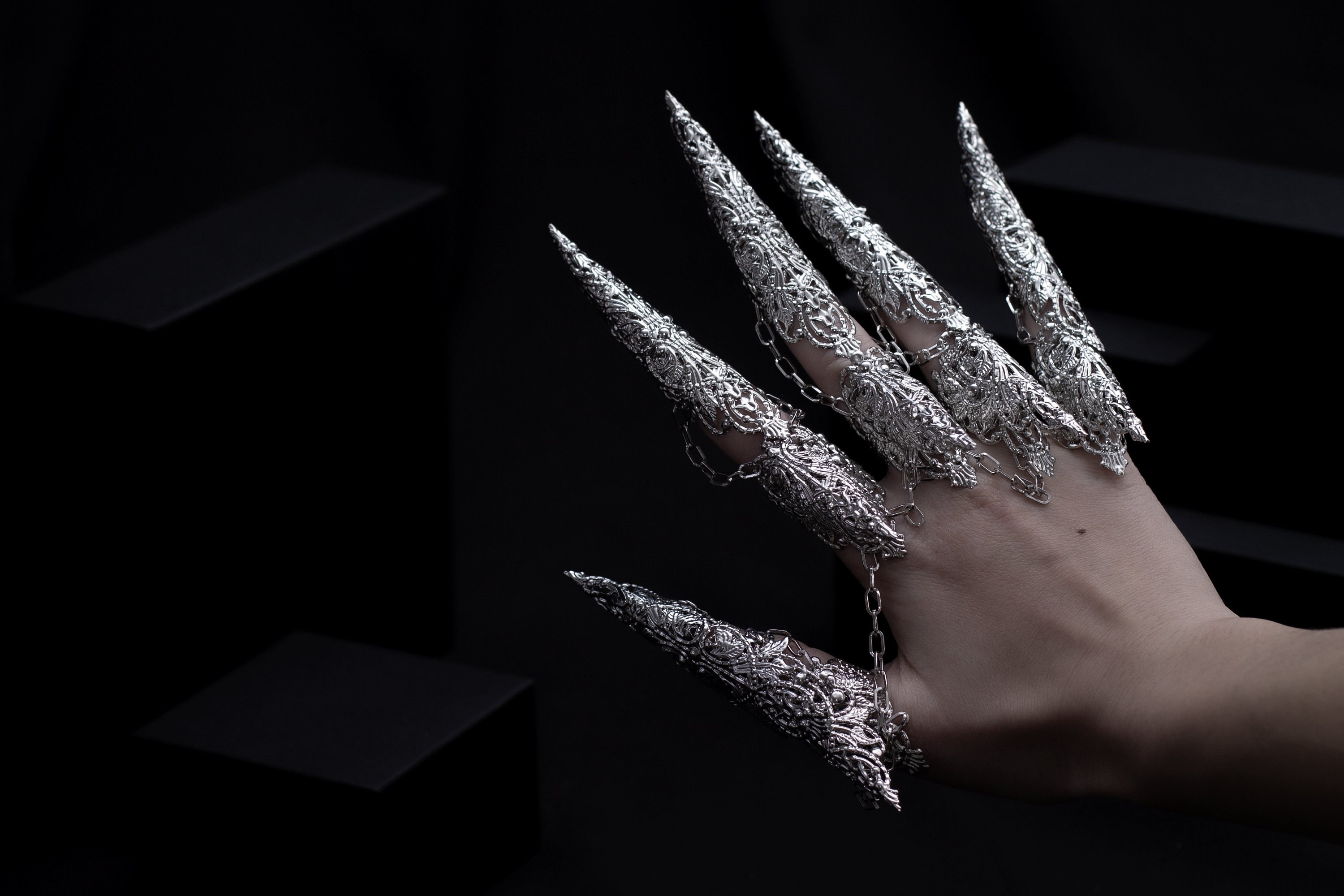 Full Finger Ring with Long Claws R-17 Gothic | Etsy