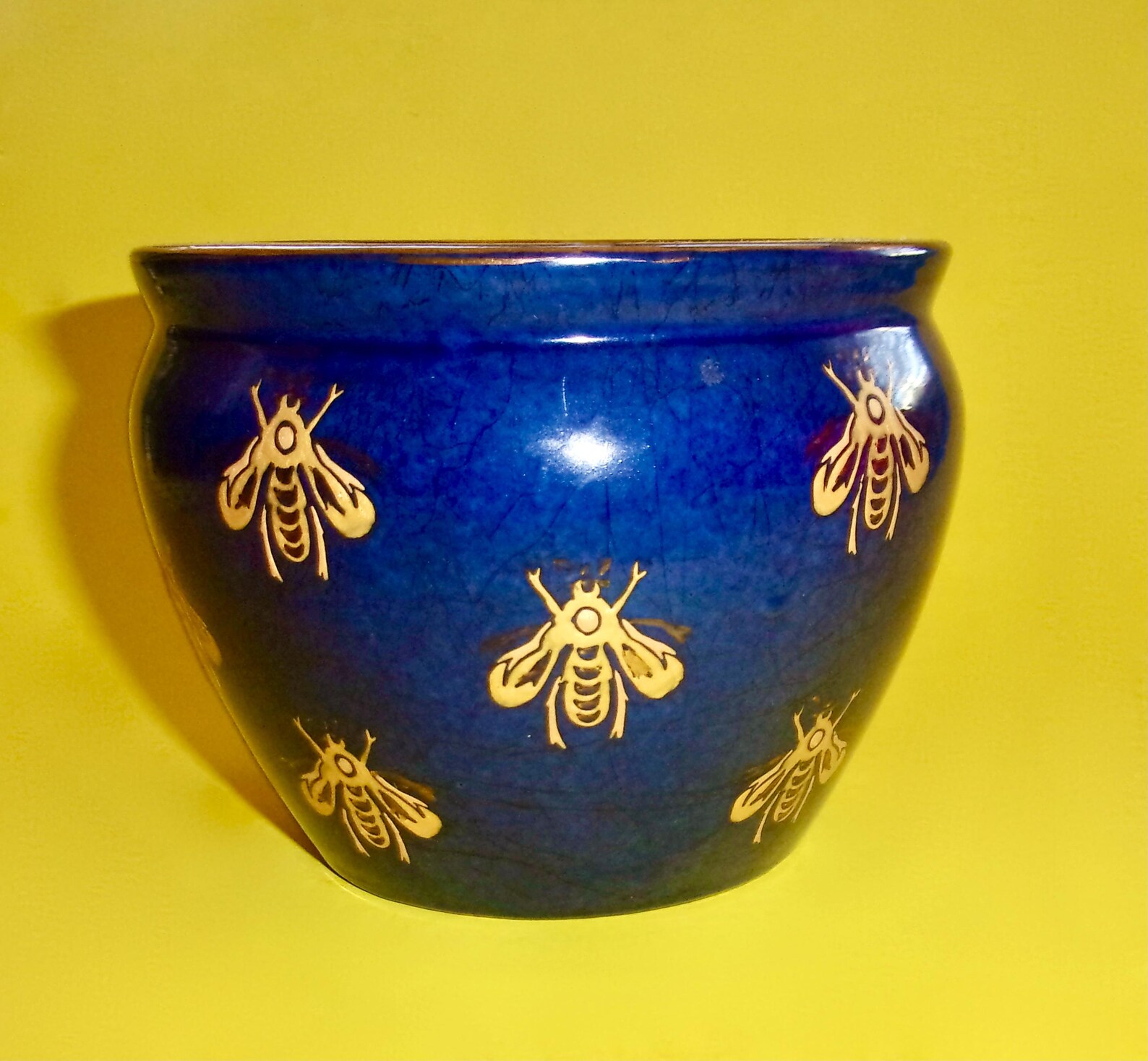 GOLD BEE PLANTER Navy Blue Ceramic Andrea by Sadek Honey Bee Pattern ...