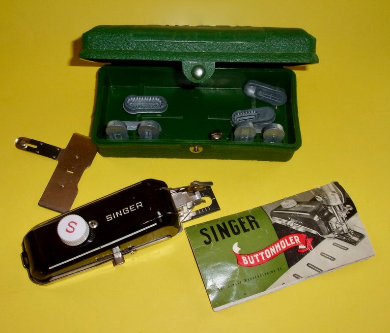 SINGER BUTTON HOLER Attachment Vintage Assorted Sewing Notions - Etsy