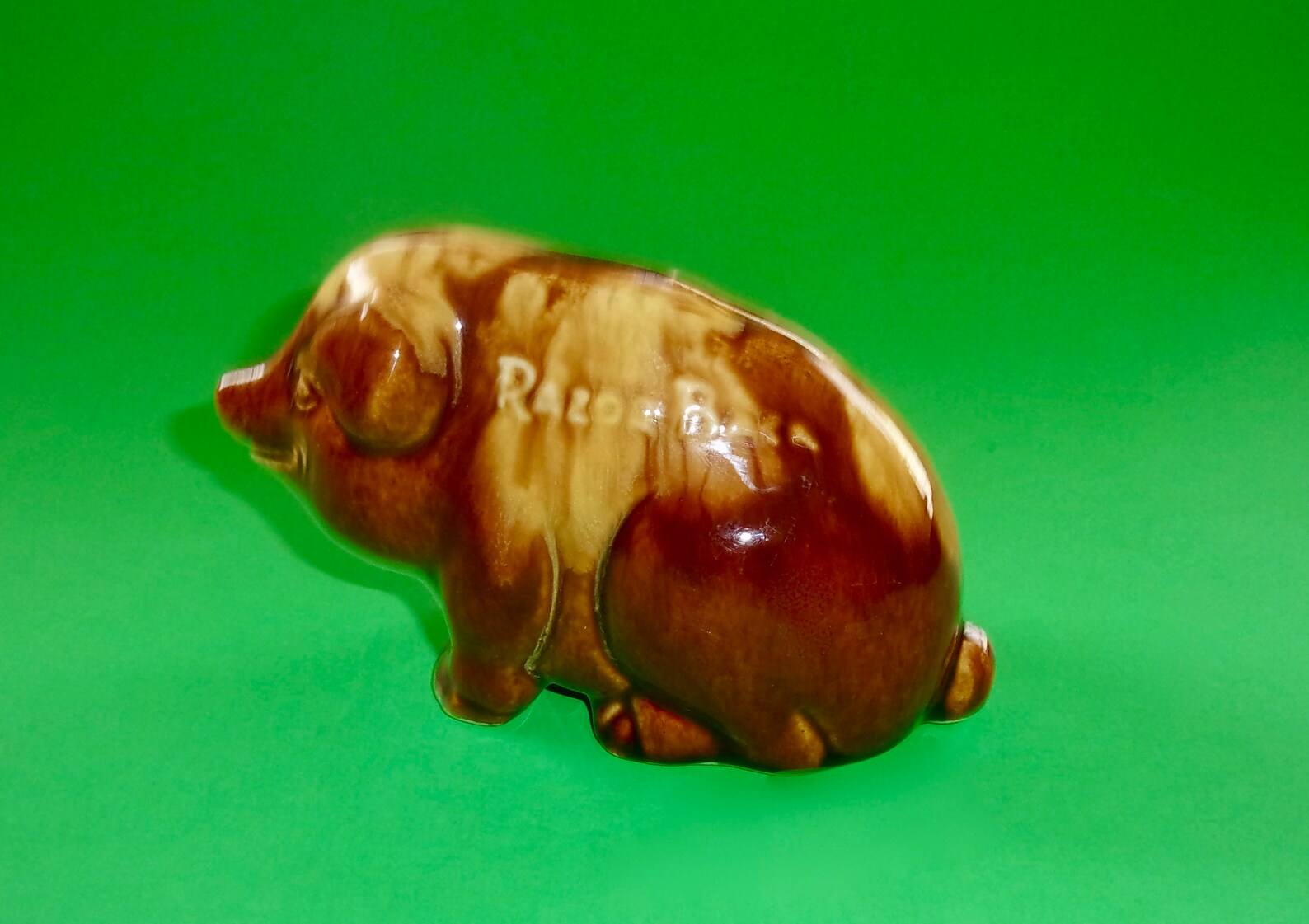 RAZORBACK PIG BANK Vintage Antique Hog Sitting Ceramic Embossed Razor ...