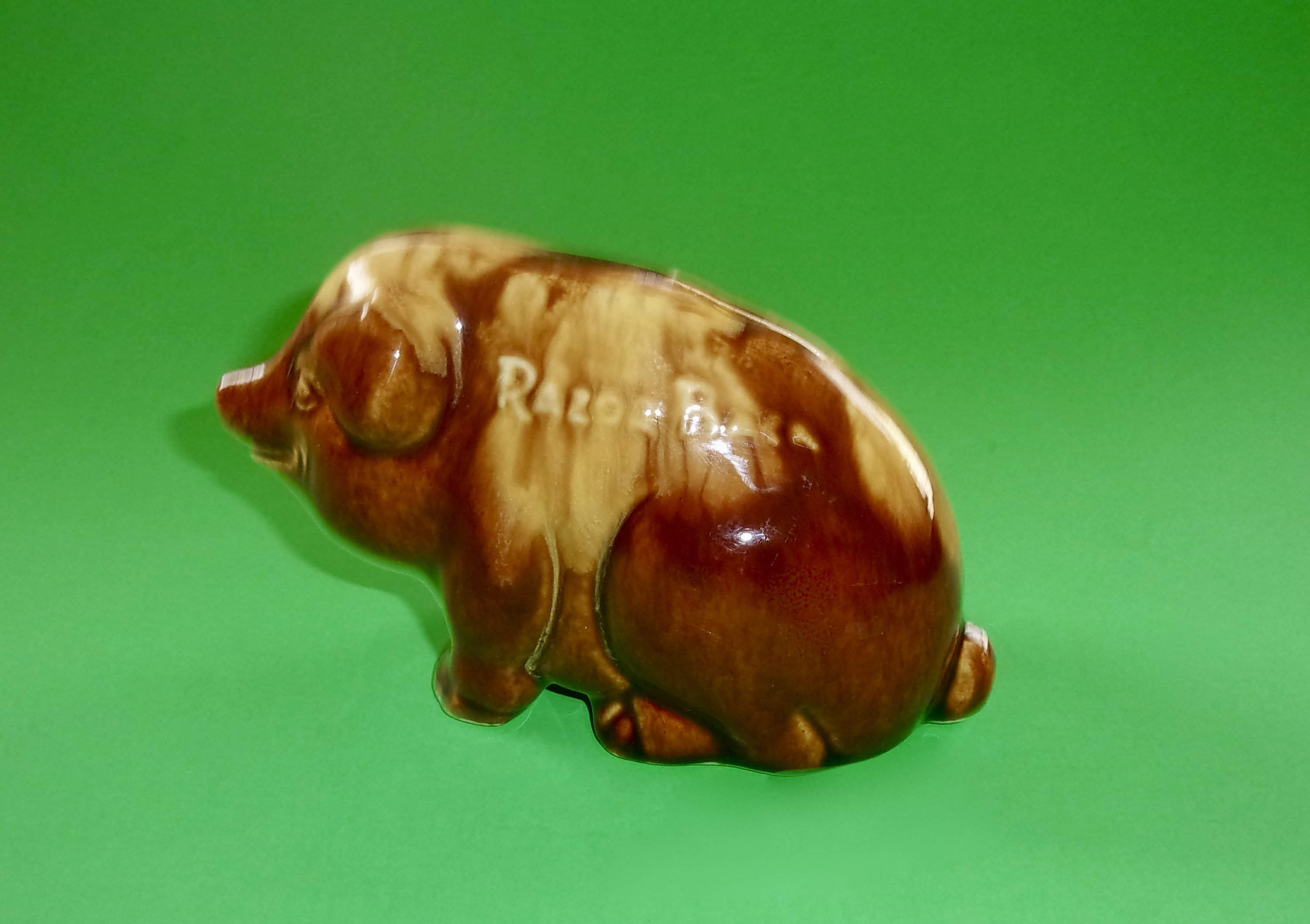 RAZORBACK PIG BANK Vintage Antique Hog Sitting Ceramic Embossed Razor ...