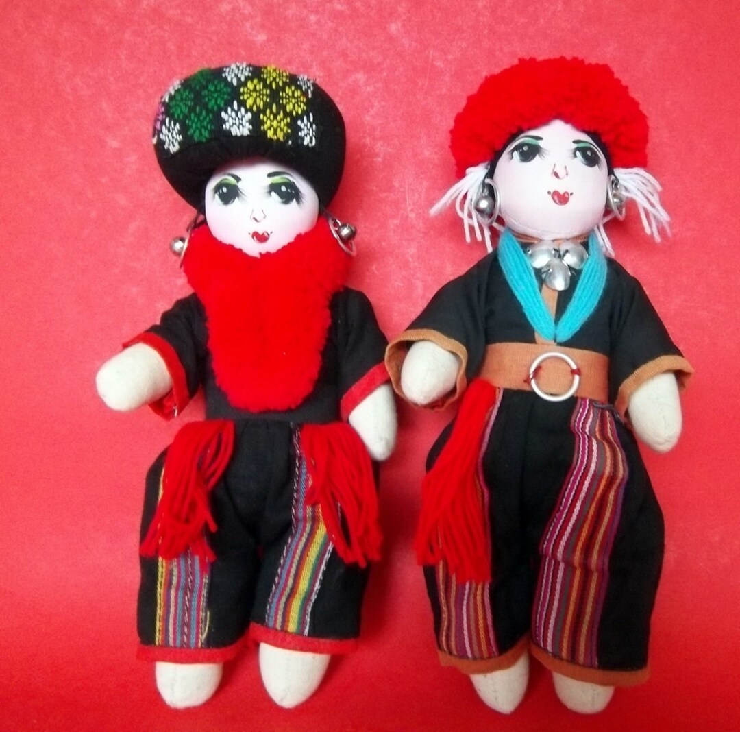 YAO MIEN DOLLS Thai Laotian Hmong Dolls Pair Cloth Stuffed Hats Jewelry ...