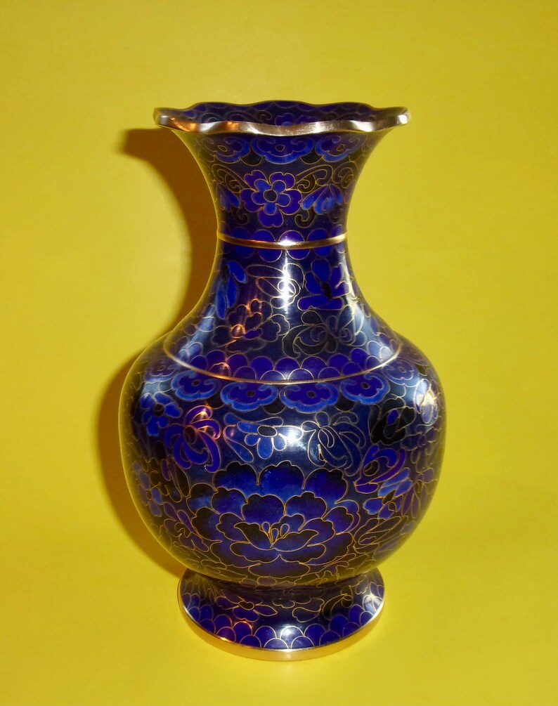 VINTAGE Cloisonné VASE Chrysanthemum Peony Scalloped Rim Dark - Etsy