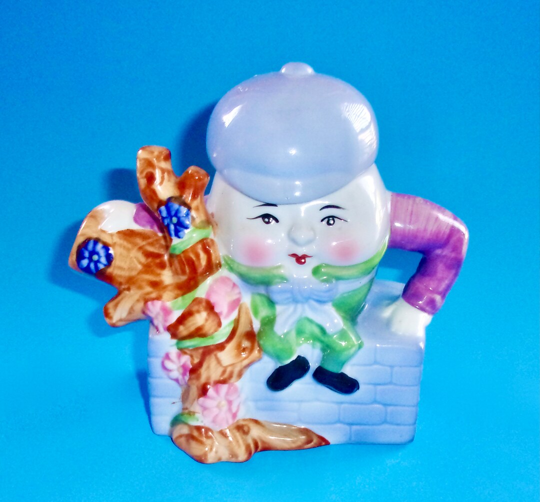 HUMPTY DUMPTY TEAPOT Vintage Tea Pot High Gloss Ceramic Egg Face Hat ...