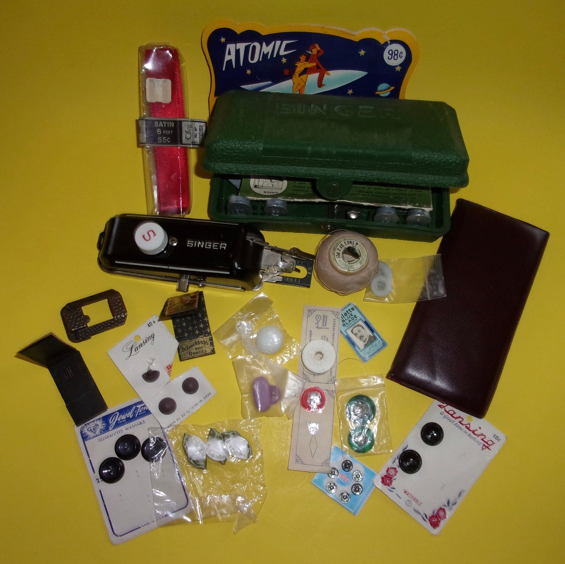 SINGER BUTTON HOLER Attachment Vintage Assorted Sewing Notions - Etsy