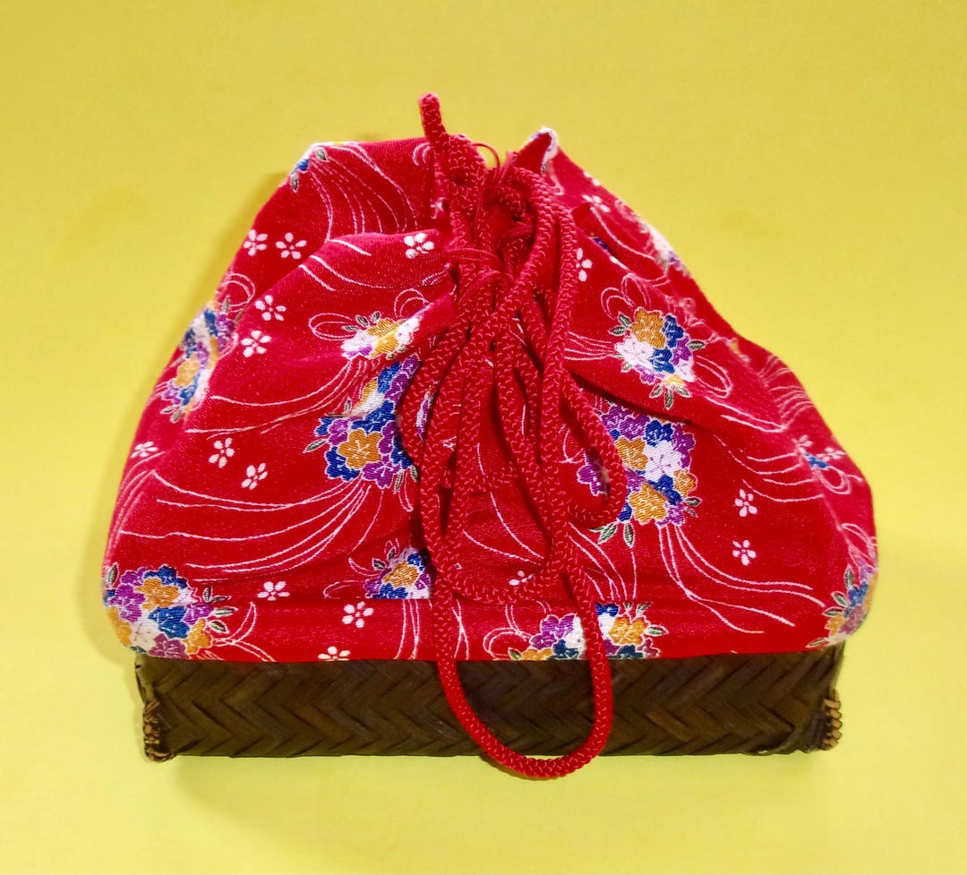 KINCHAKU RED SILK Chirimen Japan Kimono Bag Woven Lacquered Bamboo ...