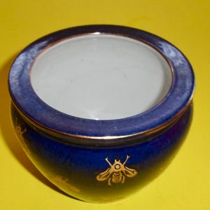 GOLD BEE PLANTER Navy Blue Ceramic Andrea by Sadek Honey Bee Pattern ...