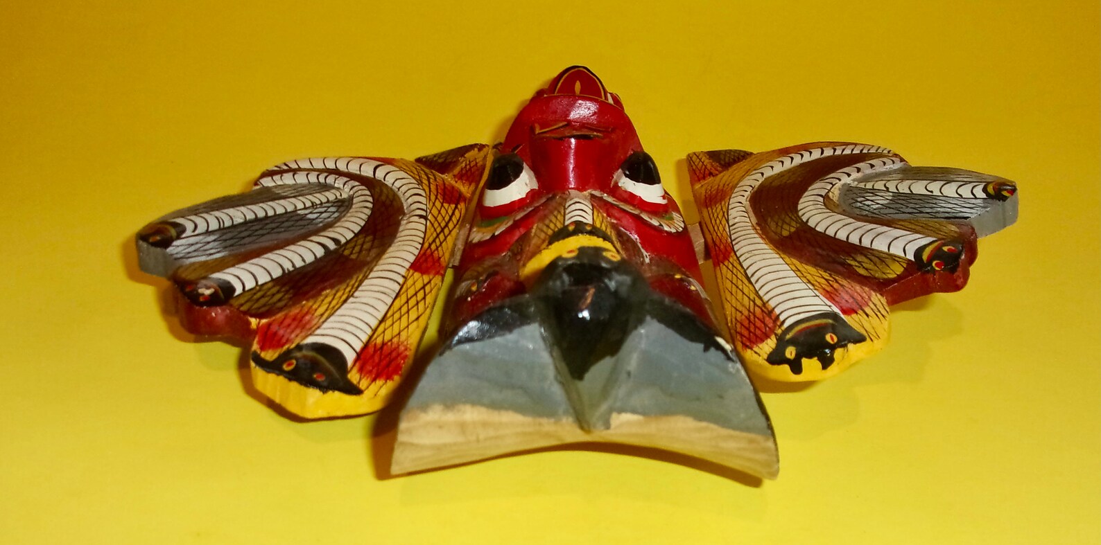NAGA RAKSHA MASK Vintage Carved Light Weight Wood Bulging Eyes Snake ...