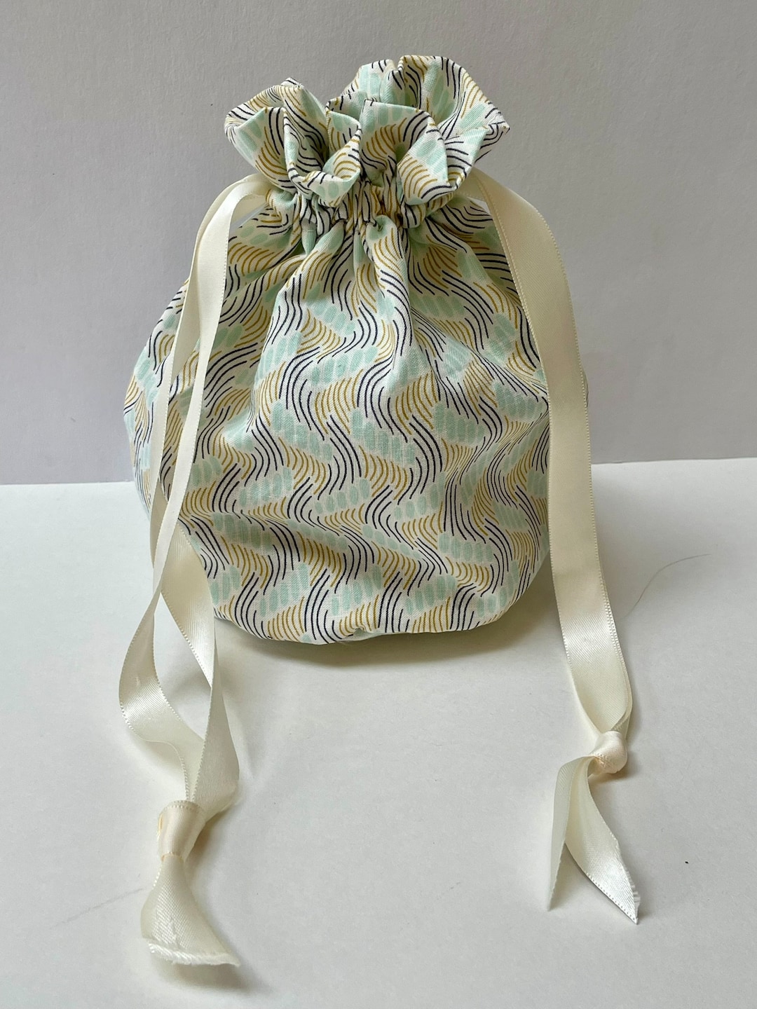 Round Bottom Drawstring Bag, Storage Bag, Project Bag, Reusable Fabric ...