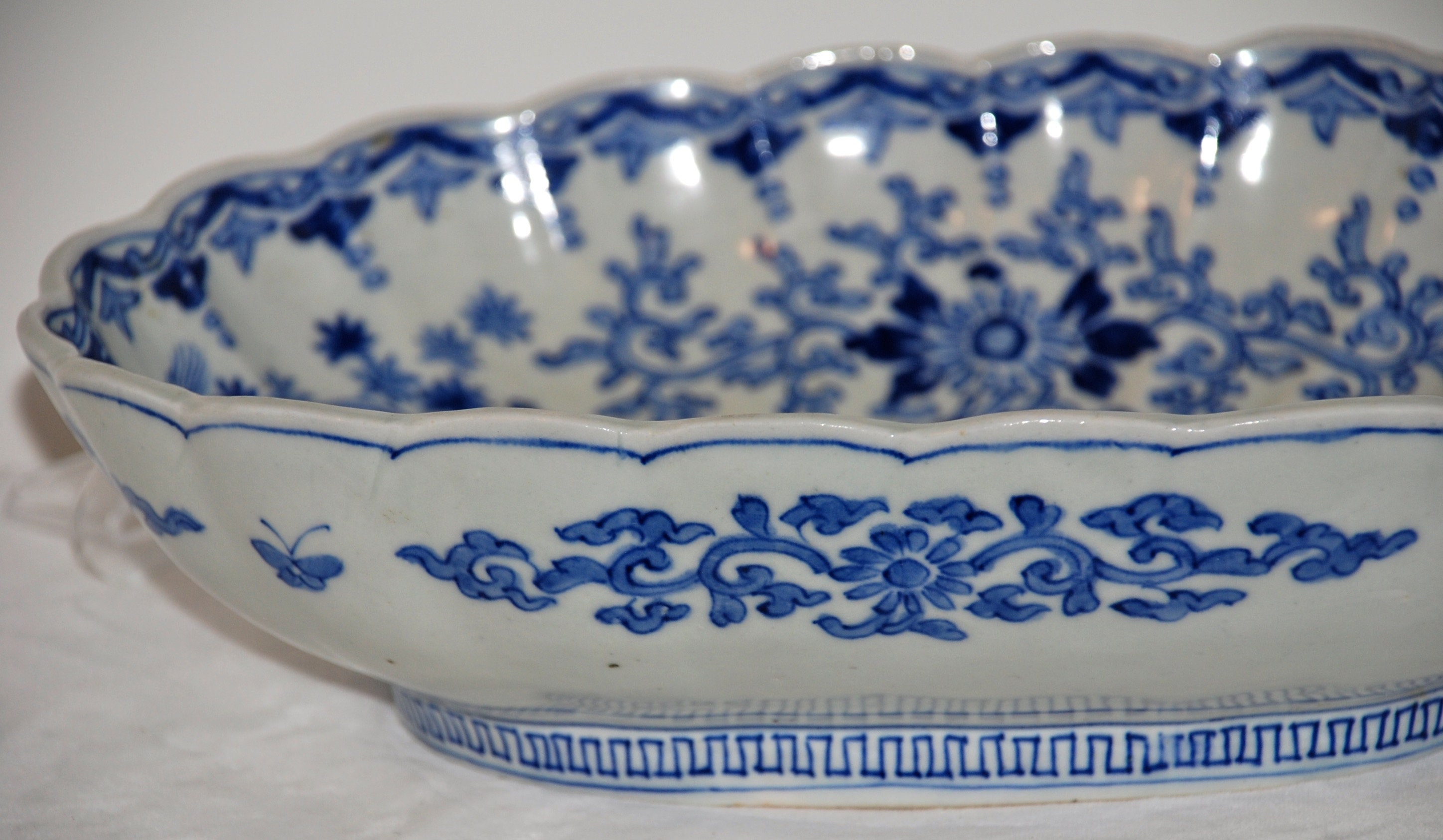 Antique Japanese Edo Period Nabeshima Porcelain Serving Bowl W Shi Shi ...