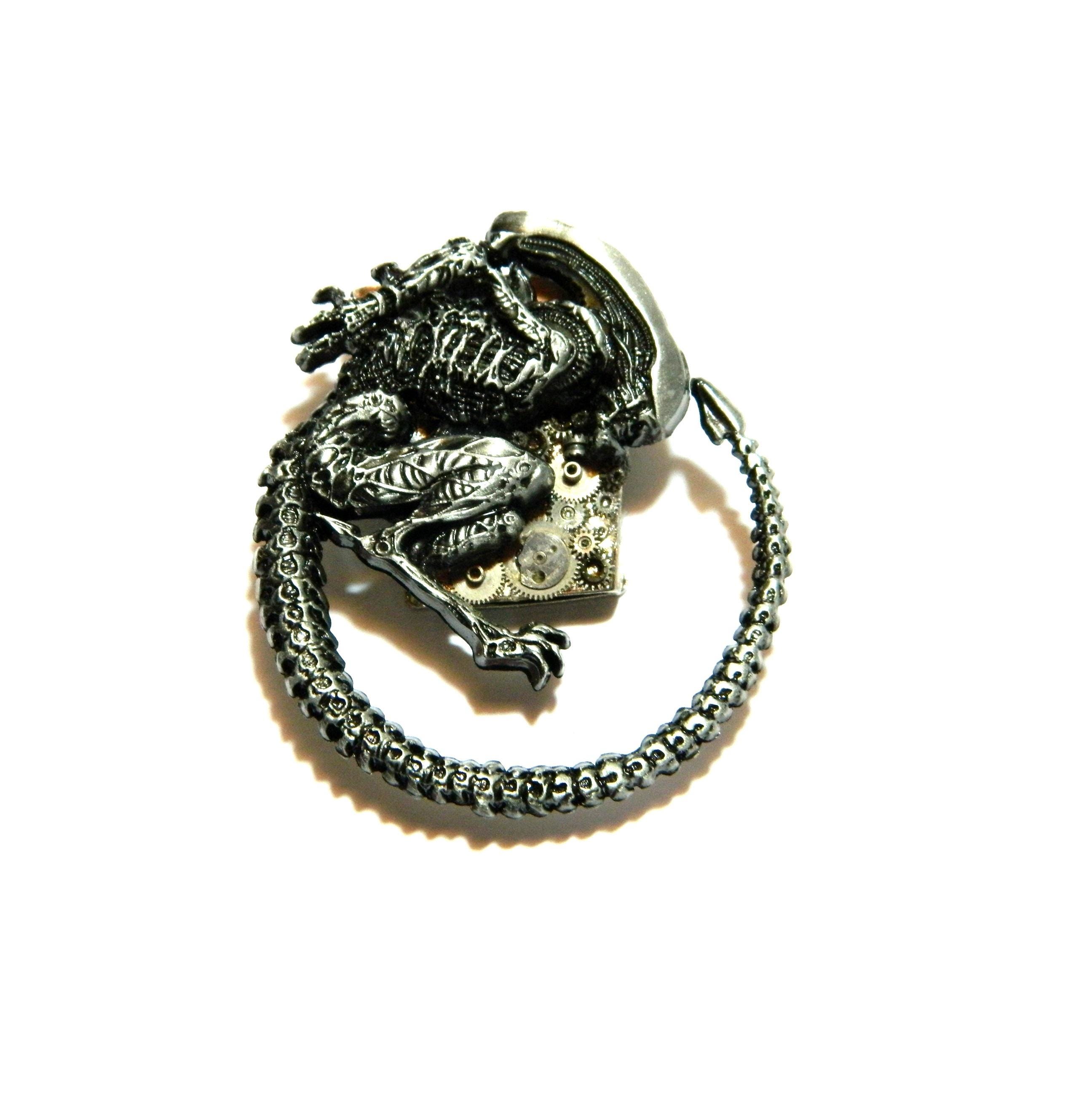 Steampunk Bolo Tie Alien Xenomorph Gothic Jewelry Internecivus Raptus ...
