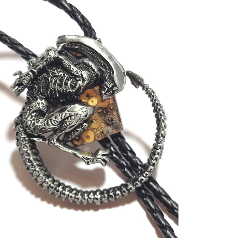 Steampunk Bolo Tie Alien Xenomorph Gothic Jewelry Internecivus Raptus ...