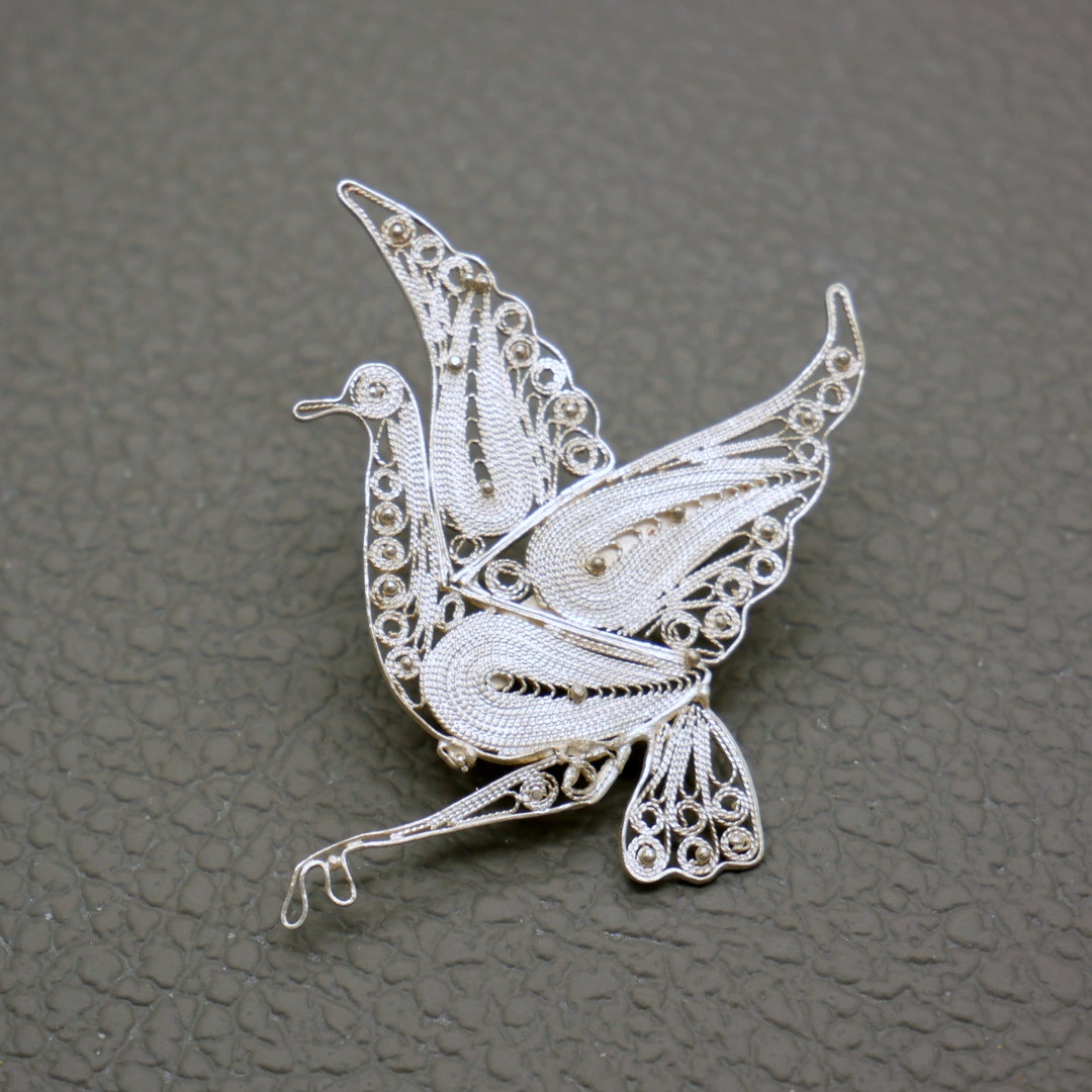 Small Crane Bird Brooch, 900 Silver Filigree Pin, Handcrafted Yogya ...