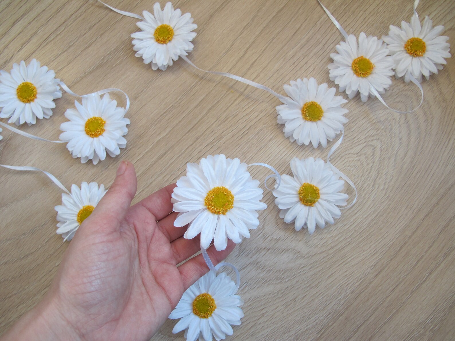 DAISIES GARLAND 40
