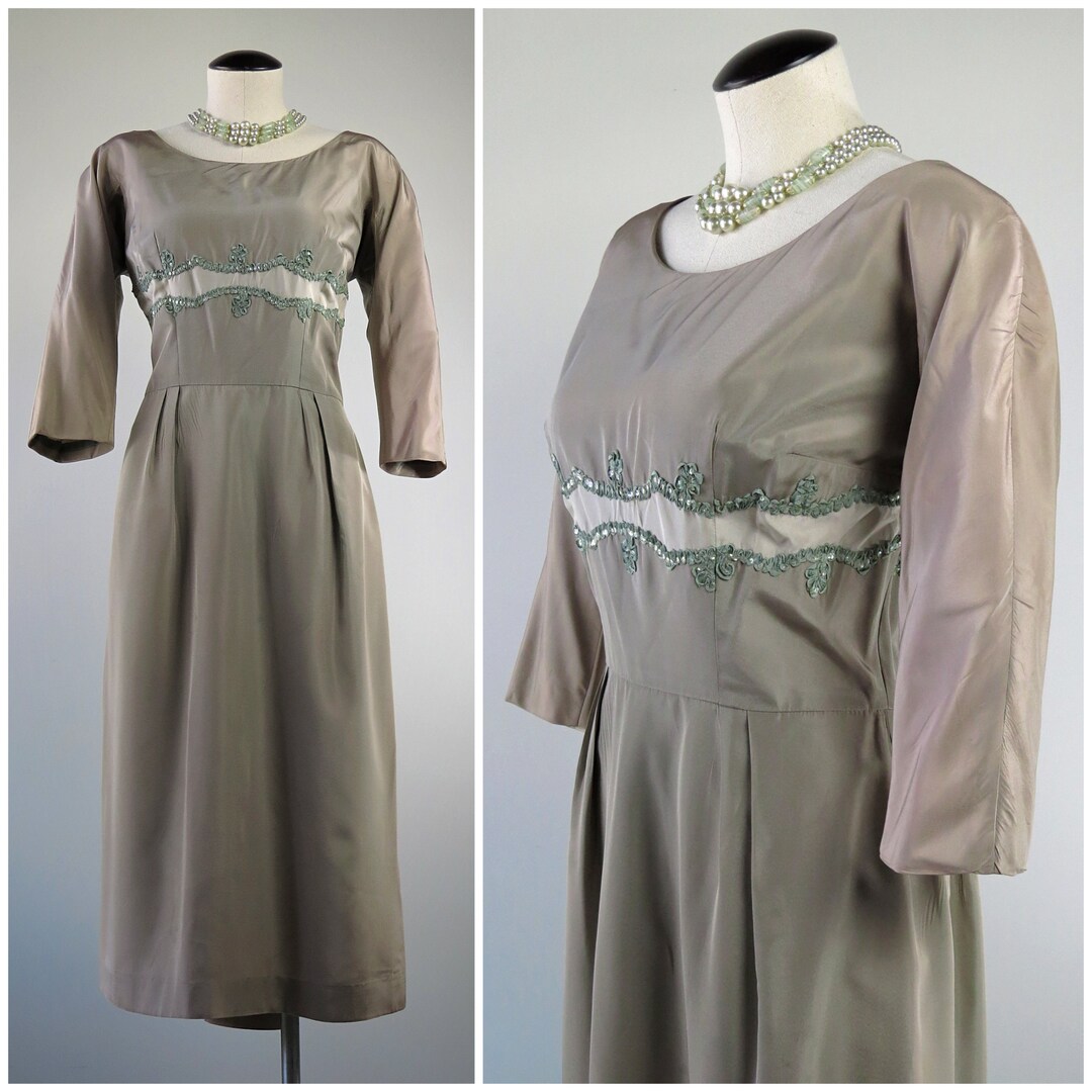 Vintage 1950s Dove Grey Taffeta Bustle Midi Sheath Dress SIZE M to L 3/ ...