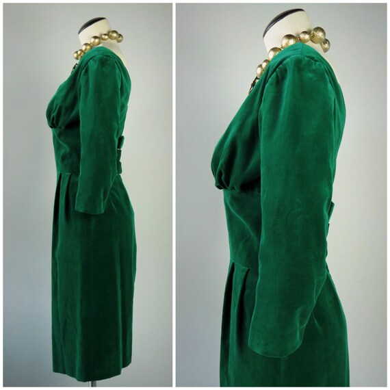 Vintage 1950s Velvet Cocktail Shelf Bust Sheath Dress… - Gem