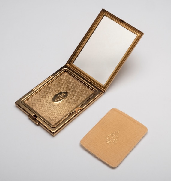 Vintage KIGU powder compact Kigu of London mint with … - Gem