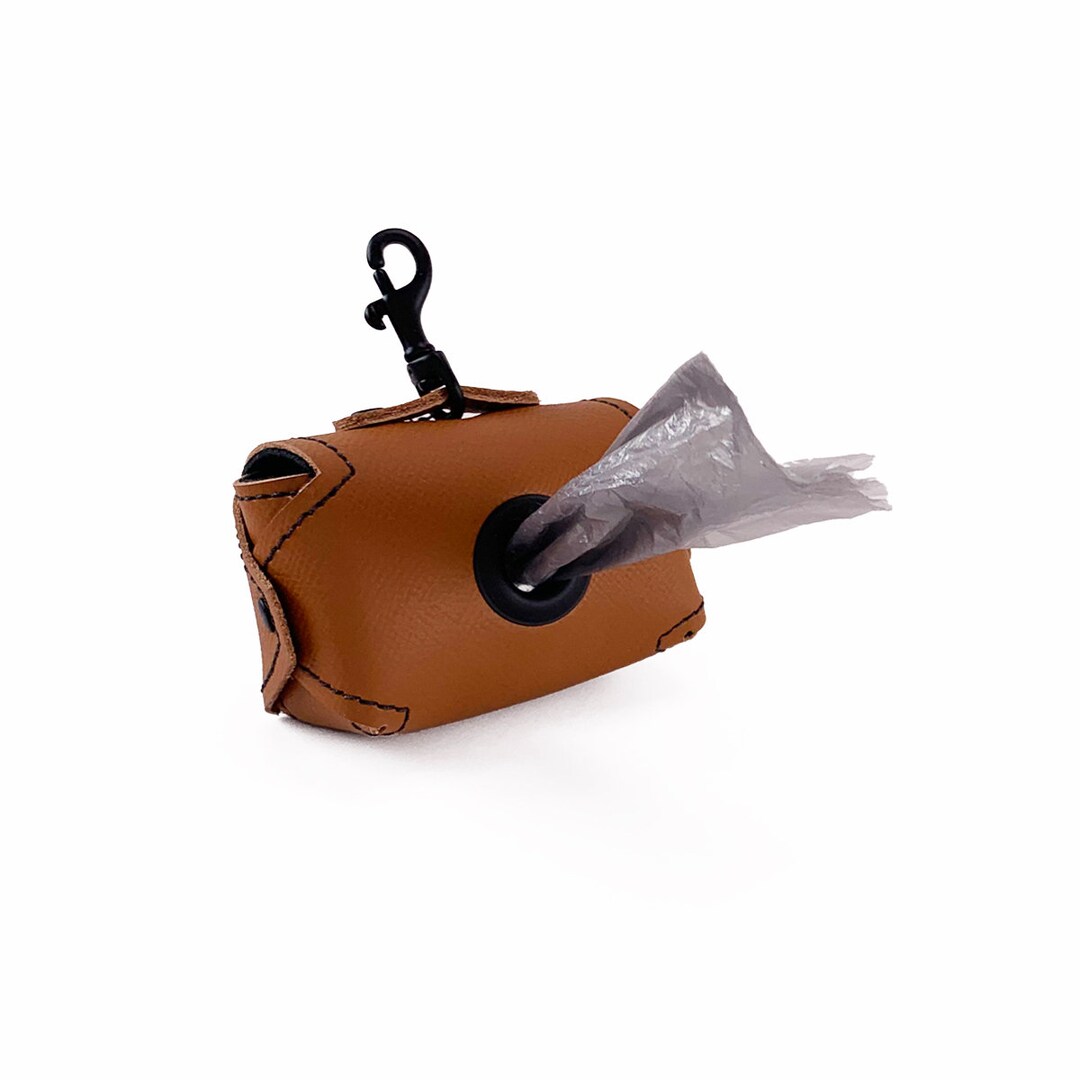 Nixon Tan and Black Poop Pouch - Etsy