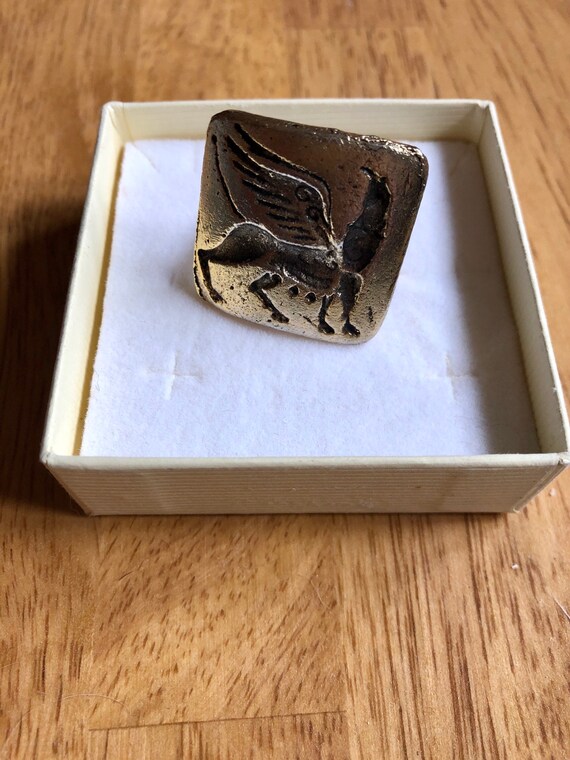 Vintage Gold Coloured Metal Statement Ring Jewellery - Gem