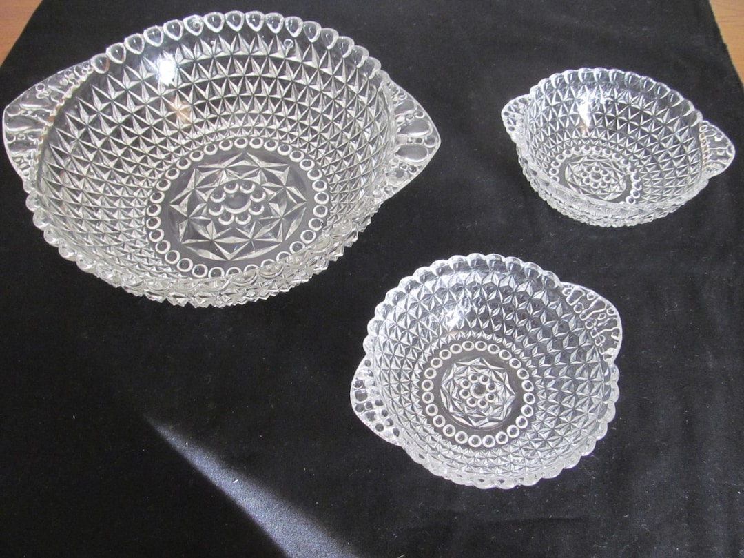 Serving Fruit Bowl With Two Individual Bowls EAPG Diamond Point and ...