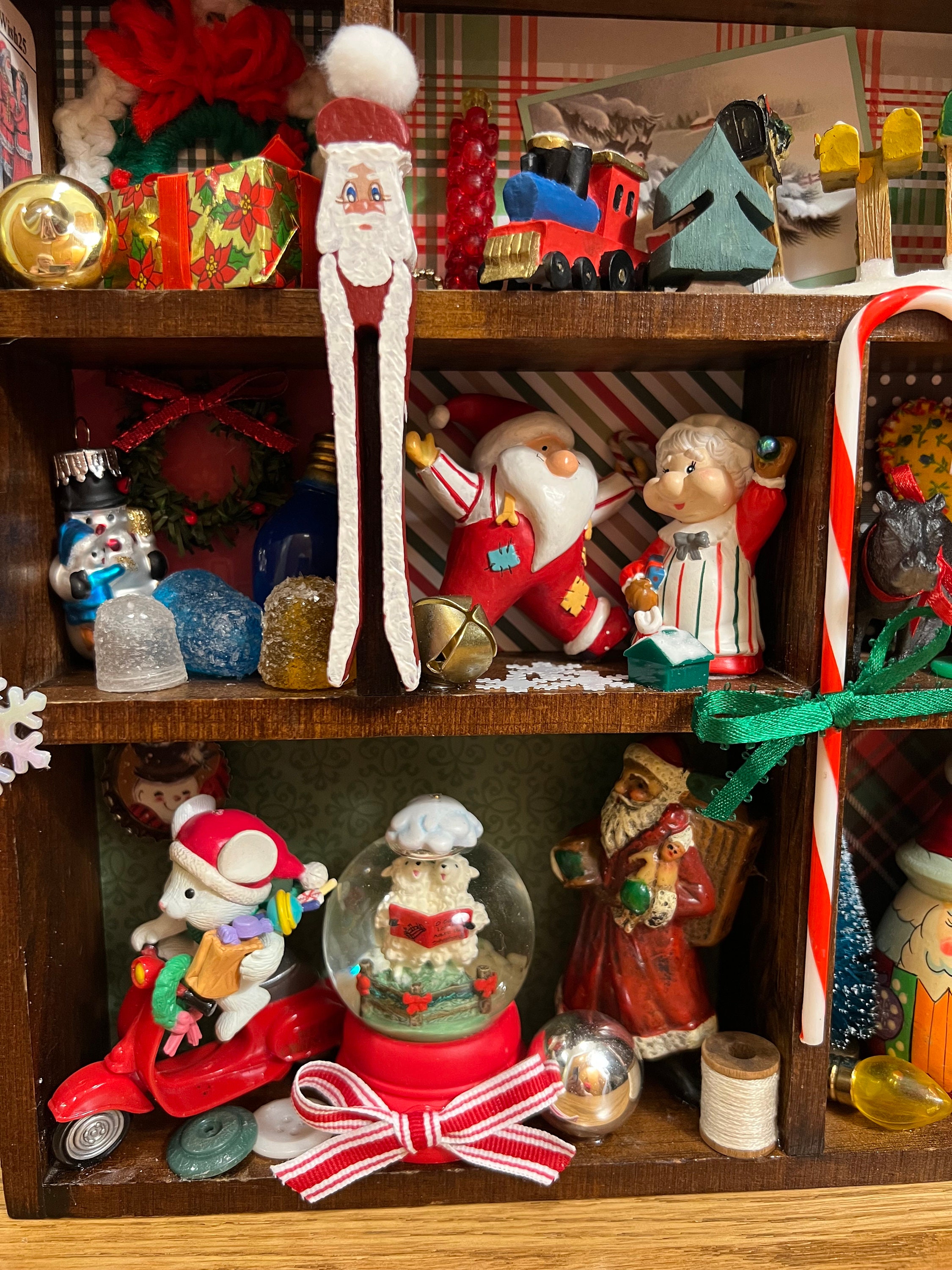 Santa Shadow Box/vintage Treasures/ornaments/packed With Holiday Items ...