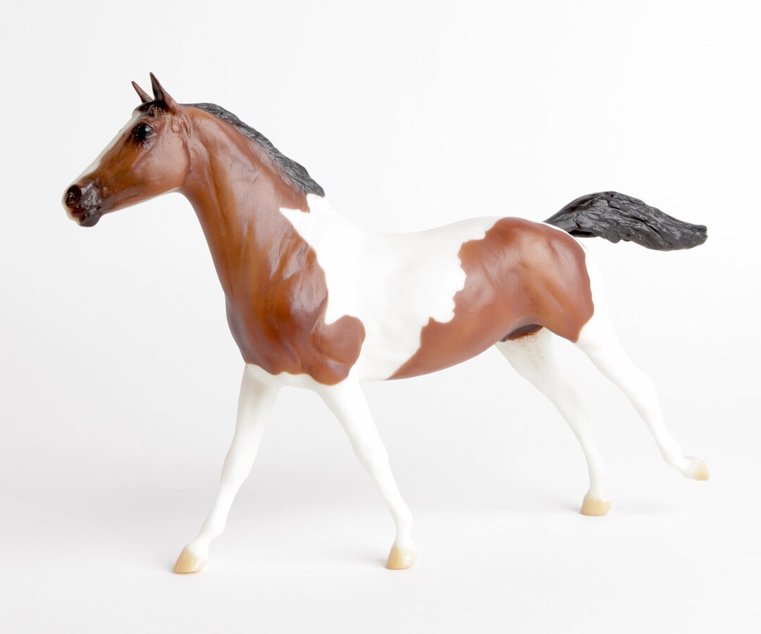 Vintage Breyer Cantering Horse Figurine, Running Native Diver Black ...