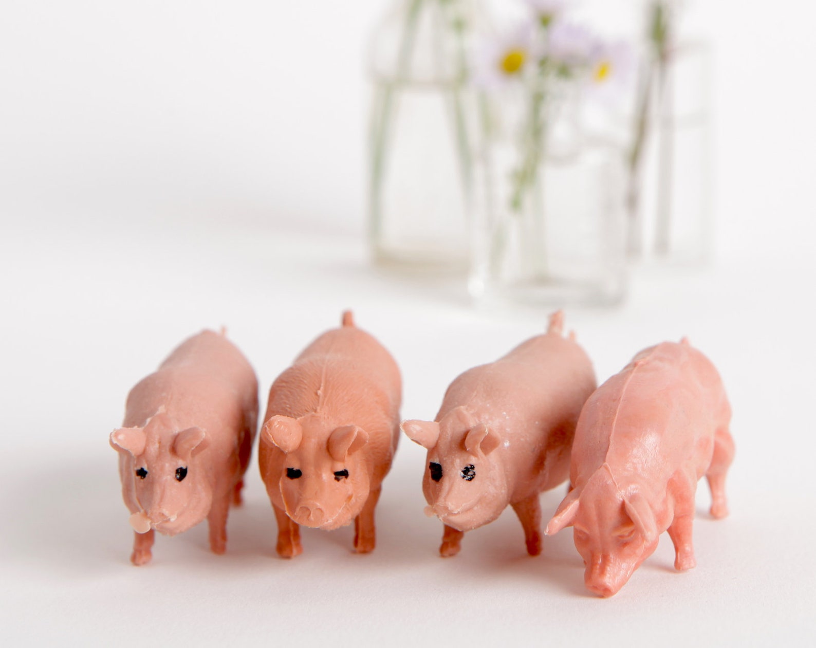 Vintage 1960s Lot of 4 Adult Pigs, Plastic Miniature Terrarium ...