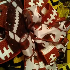 NFL Deco Mesh, Steelers Deco Mesh Pro Football Wreath, Football Door ...