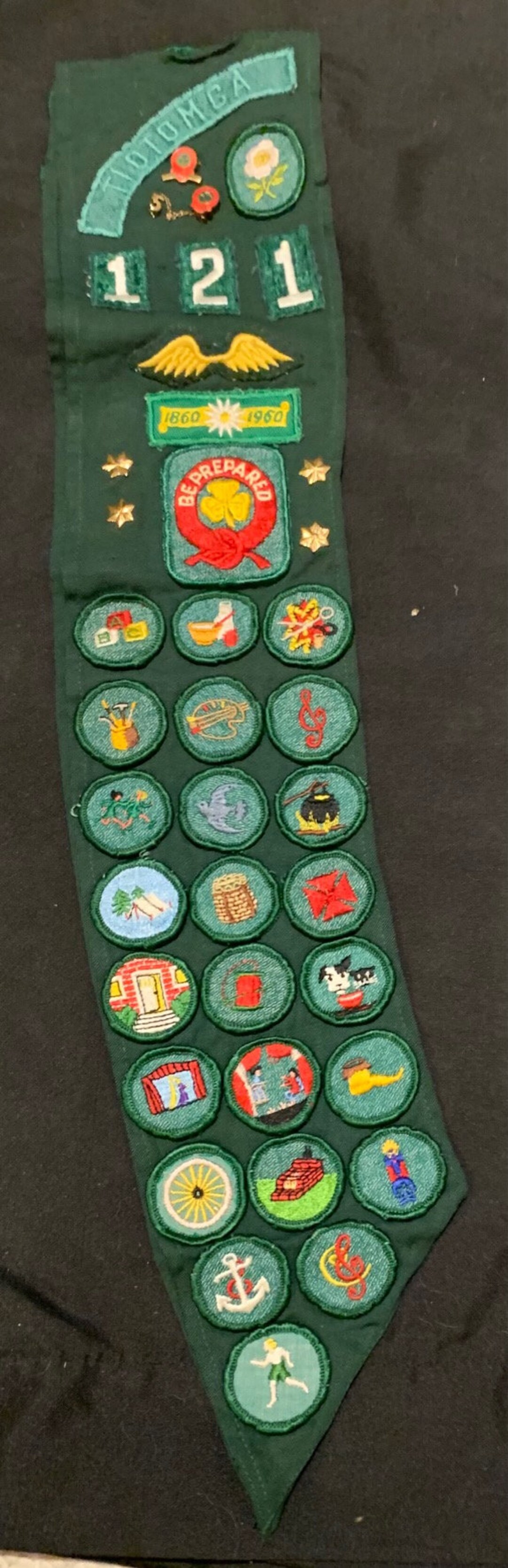 Vintage Girl Scout Sash With Badges and Pins - Etsy
