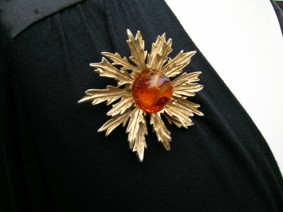 Large elegant unusual vintage 1960s gold tone spiky … - Gem